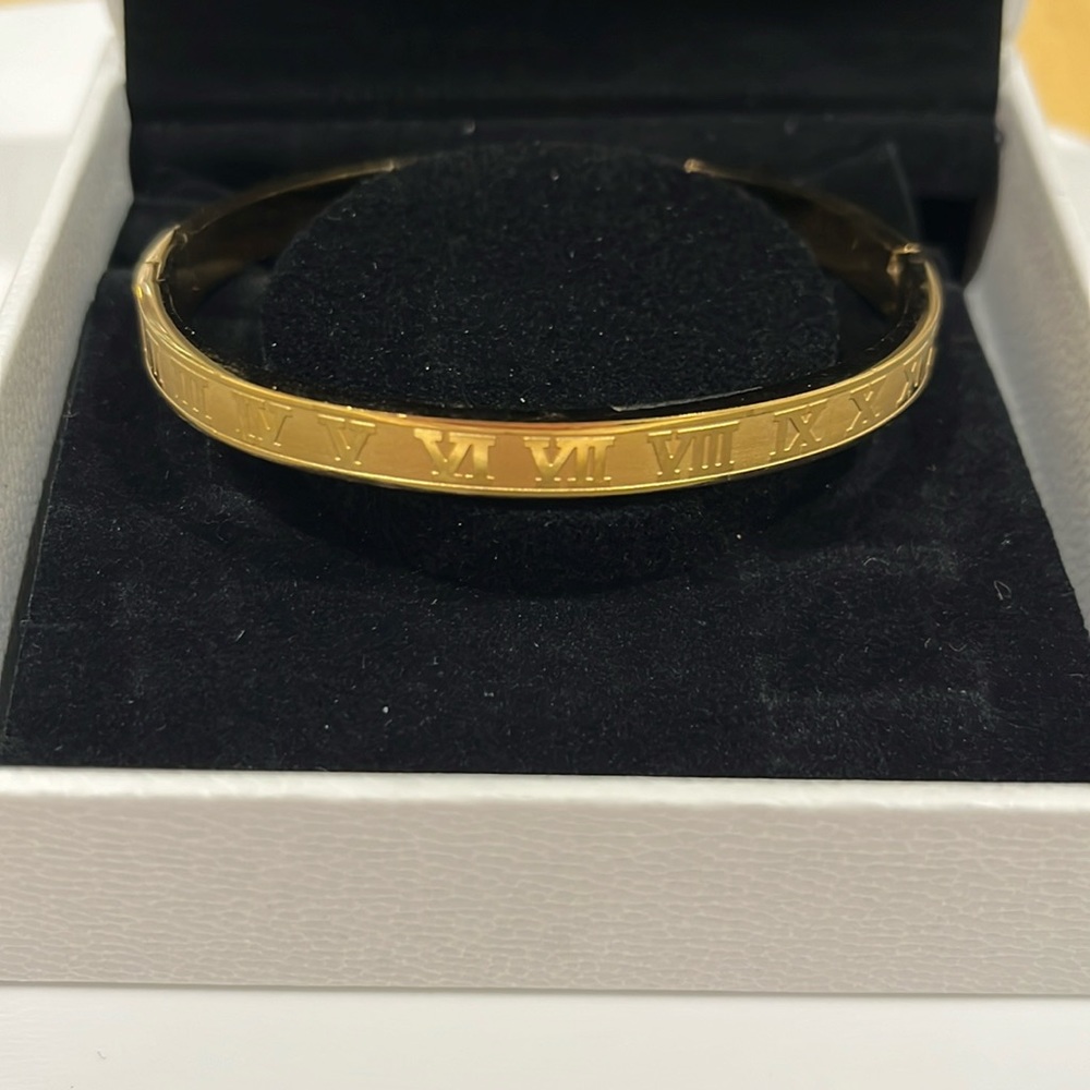 Womens Hinged Bangle With Roman Numbers Gold Thick Ma… - Gem
